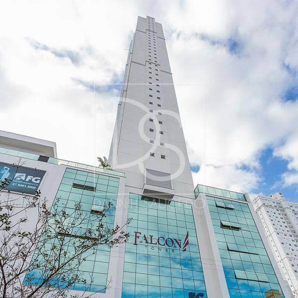Apartamento no Edifício Falcon Tower à Venda - Apartamento no Edifício Falcon Tower em Balneário ...
